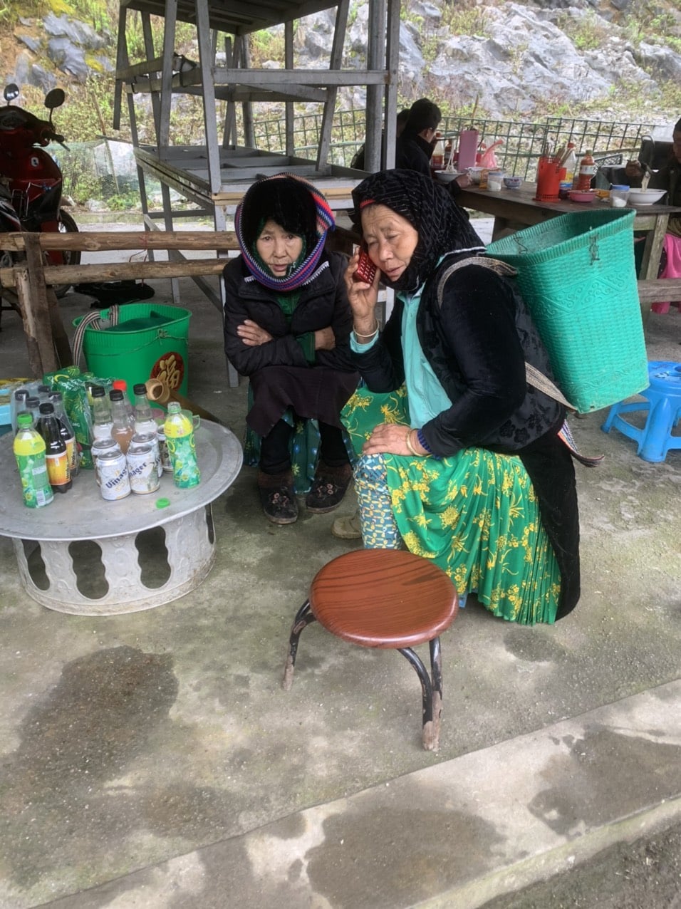 Couleurs du marché de Sa Phin - Dong Van - Agence de voyage francophone ...