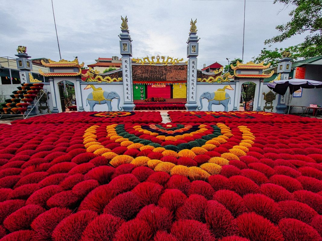 Village de Quang Phú Câu : Le village de l'encens parfumé près de Hanoï ...